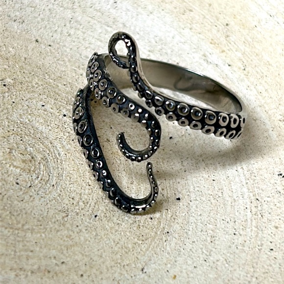 new | Accessories | Steel Octopus Claw Ring | Poshmark